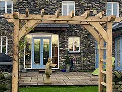 Solid Oak Garden Arches - Oak Timber Structures